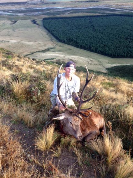 Guided New Zealand Deer Hunting | Canterbury Tahr Hunting Guide NZ
