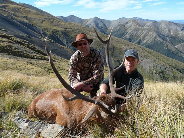 Guided New Zealand Deer Hunting | Canterbury Tahr Hunting Guide NZ